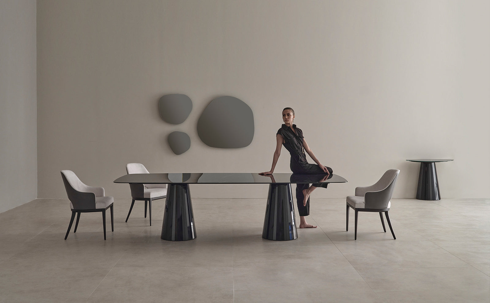 Dining Tables: Heart of the Dining Room– LAZZONI Furniture